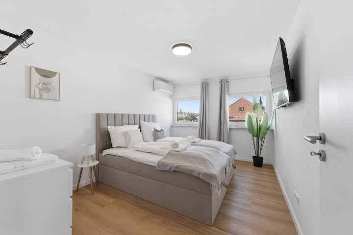 Buisness&family-top Lage, Parkplatz, Klima, 100qm - Stuttgart