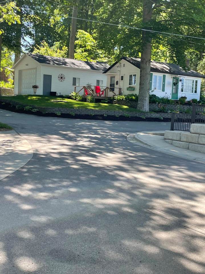 Sunglo Sunset Bungalow~across From Lincoln Lake! - Greenville, MI