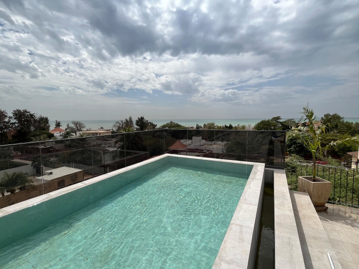 3-bedroom Apartment With Rooftop Pool And Sea View - Senegal