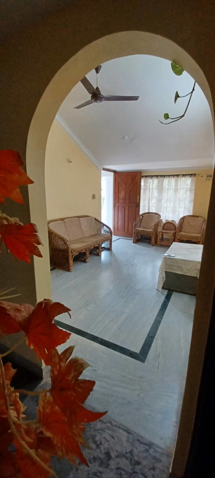 Flat Twin Share & (Mb) - Karwar