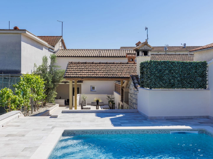 Kristina Par Interhome - Croatie