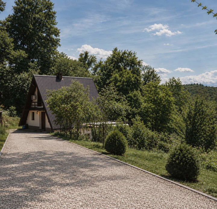 Forrest House | Hot Tub & Ev Charger - Kosovo