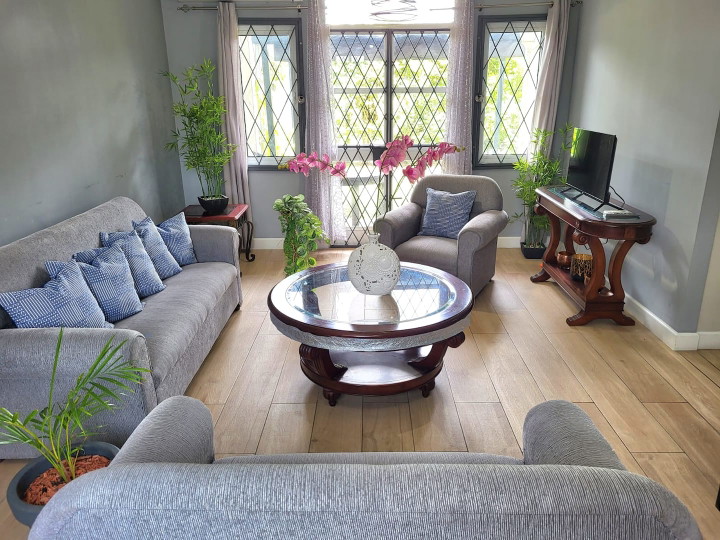 Modern, Luxurious Townhouse Near The City - Trinidad and Tobago