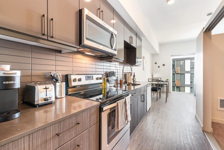 1br 1ba W/ Ac - Long Term Gym Parking Redmond Dt - Redmond, WA