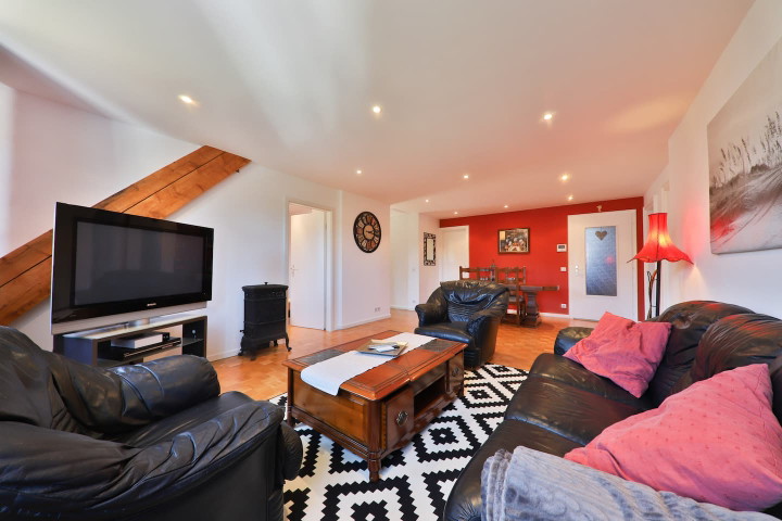 Appartement Spacieux , Balnéo Et Jardin. - Munster