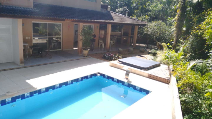 Casa Praia De Guaratuba, Condominio Fechado. - Bertioga