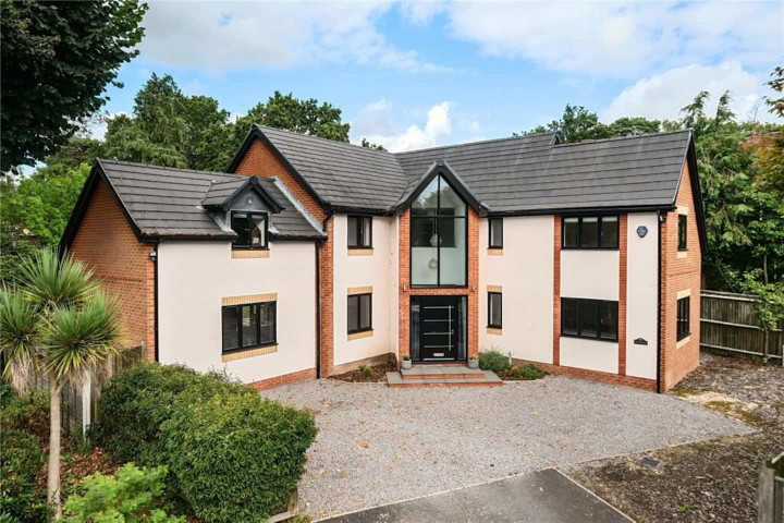 Stunning Detached House In Bassett - Southampton, UK
