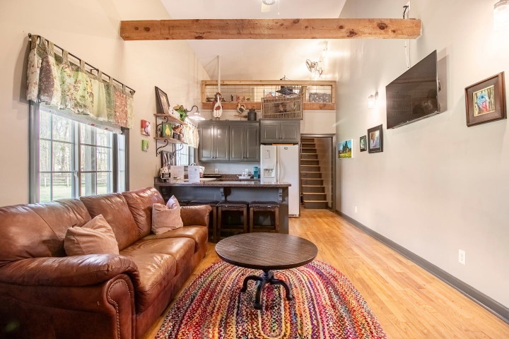 Cozy Coop Barn Apartment On Hobby Farm - Rocky Mount, NC