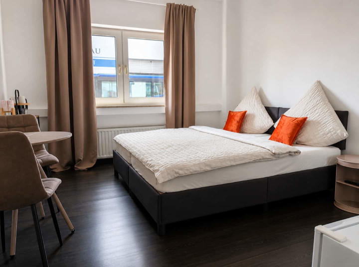 Room No 5 | Base Stay Erlangen | Free Parking - Erlangen