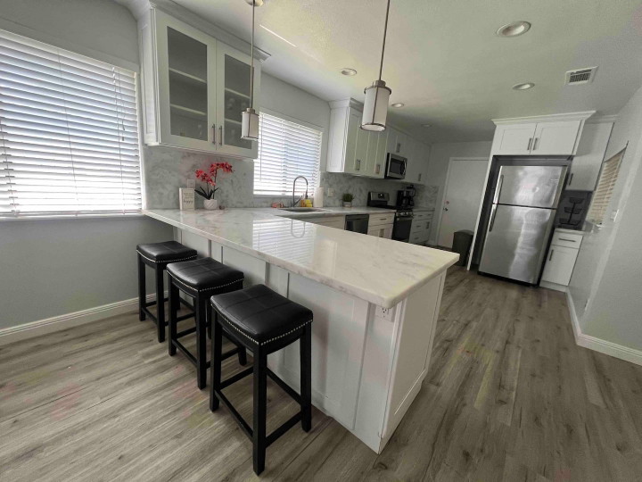 Lovely Home Away From Home! 4 Bedrooms - Stockton, CA