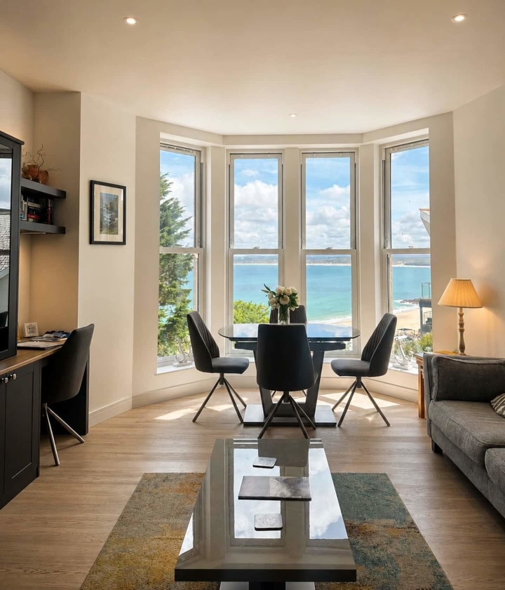 Luxury Sea Views Balcony, Parking, Pool, Spa & Gym - St Ives
