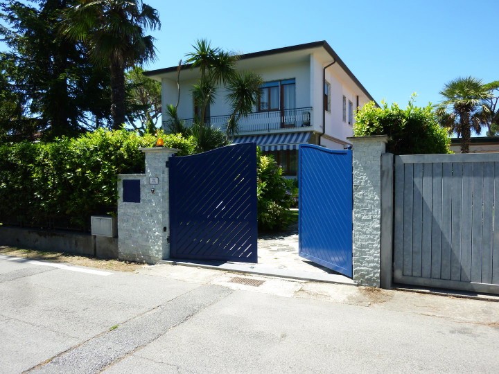 Forte Dei Marmi Villa Elza 400 Mt From The Sea - Forte dei Marmi