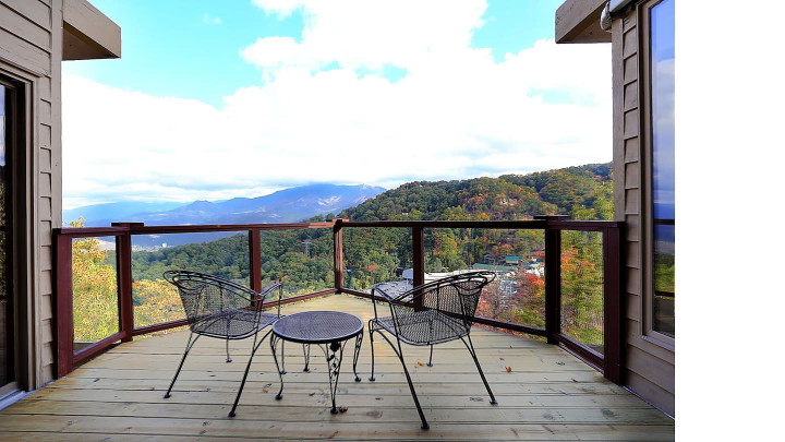 Hermoso Chalet De 4 Dormitorios Con Vistas De Millones De Dólares - Pigeon Forge, TN