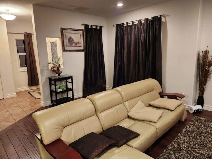 Welcome To A Cozy Home. - Fort McMurray