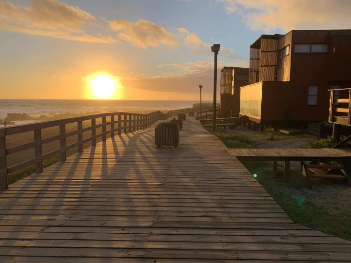 Casa Con Acceso Directo A Playa En Condominio - Pichilemu