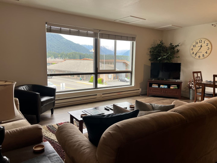 Downtown Apt 5 W/ocean & Mountain Views - Sitka, AK