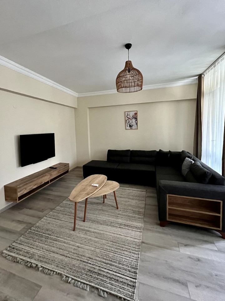 ŞEhir Merkezi Marina Yakınında 4 Odalı Büyük Daire - Fethiye