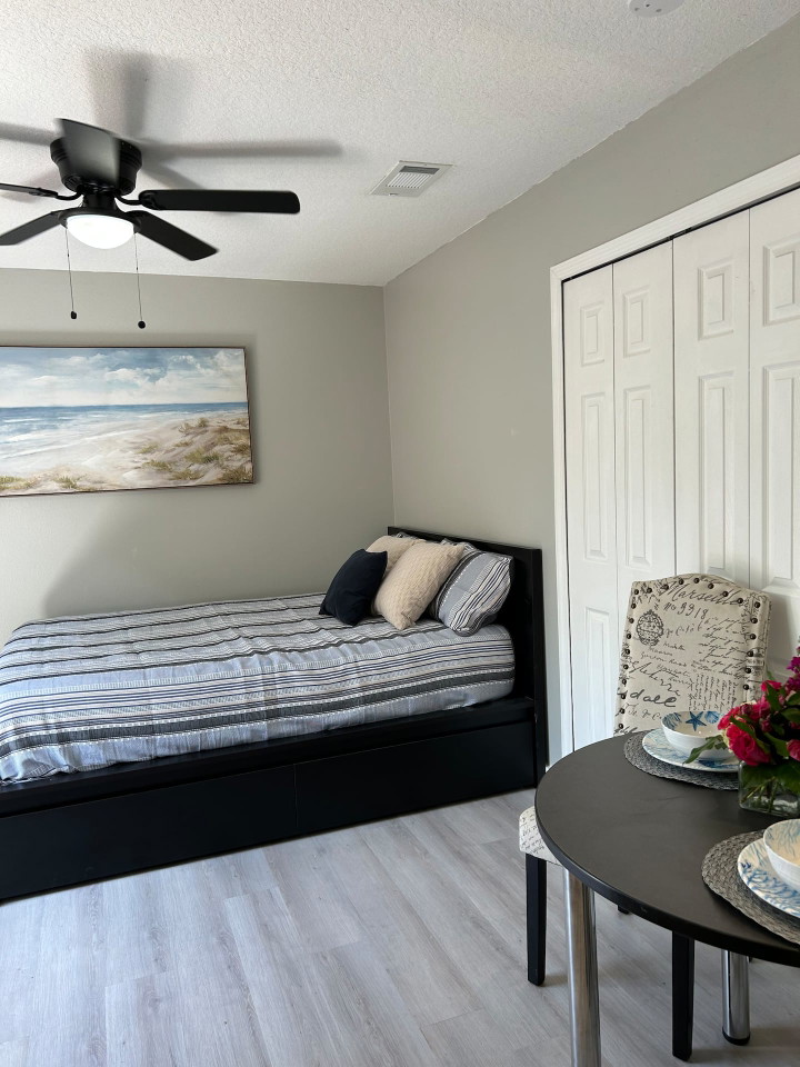 Studio One Bed - Clermont, FL