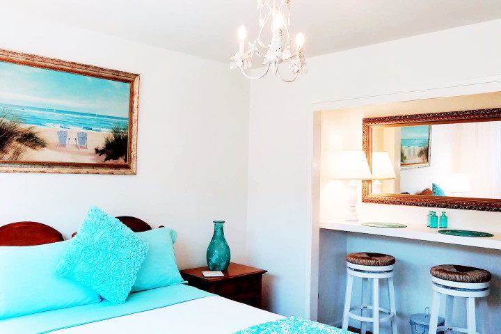 Tropical Retreat Close To Beach - Pismo Beach, CA