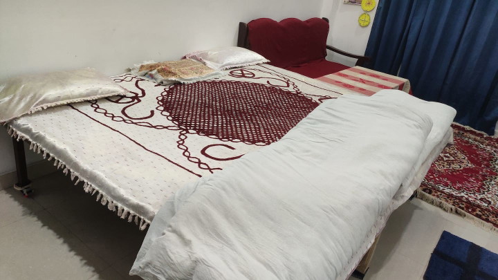 1000 / Room - Prayagraj
