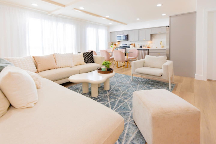 Luxury House 3-level 4-bedroom, Patio+free Parking - Culver City, CA
