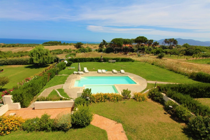 Beautiful Apartment With Panoramic View And Swimming Pool - Valledoria