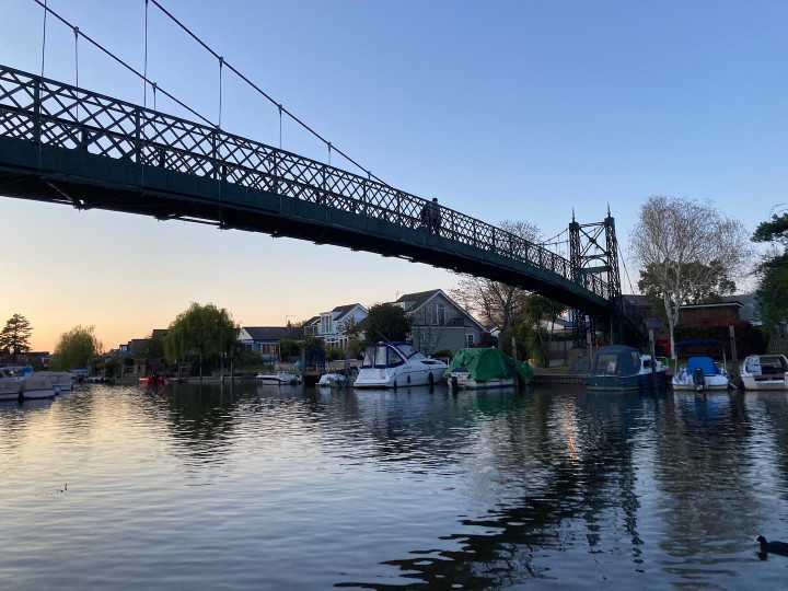 Welcome To The Cottage - Thames Ditton, Surrey - Kingston upon Thames
