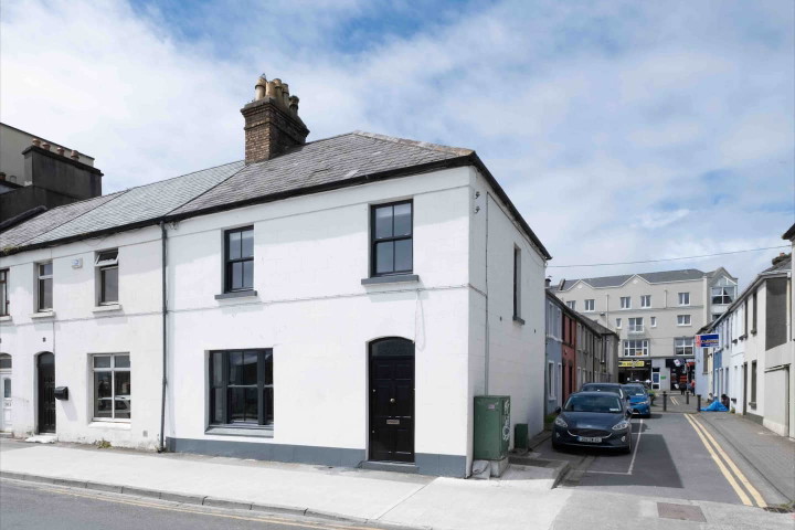 No. 20 On The Harbour 4 Bed City Centre Property - Galway