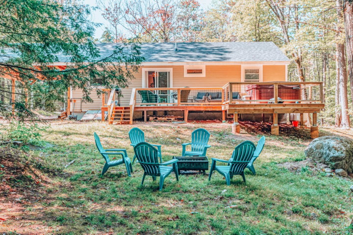 Plays Well With Others! - North Conway, NH
