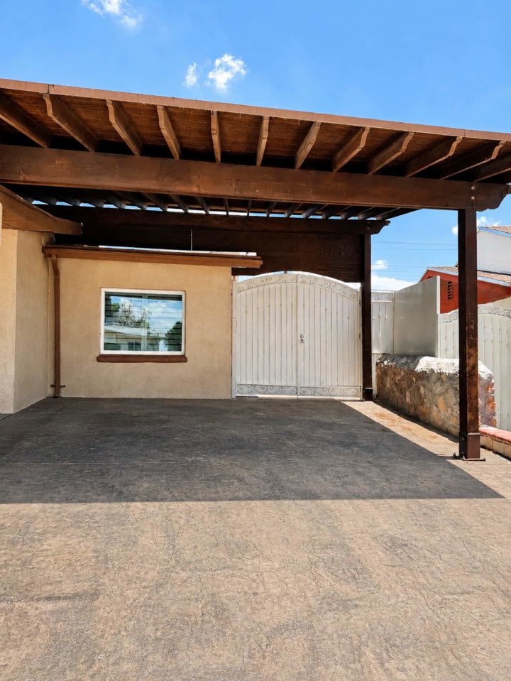 Casita Azul - El Paso, TX