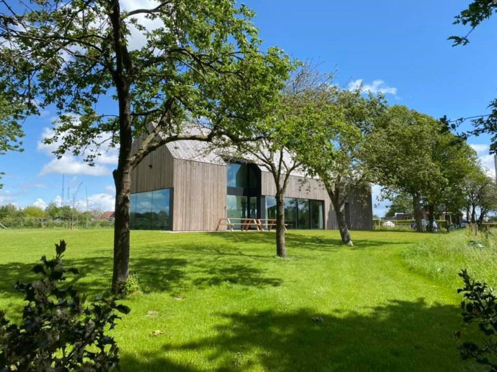 Unieke Vakantiewoning Voor 24 Personen - Ypres
