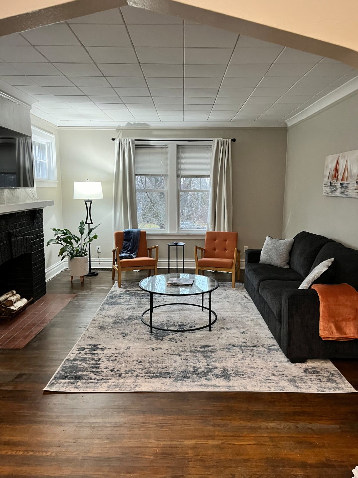 Spacious One Bedroom W/office - Duluth, MN