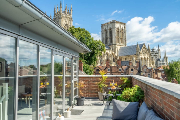 11 Stonegate Court - York