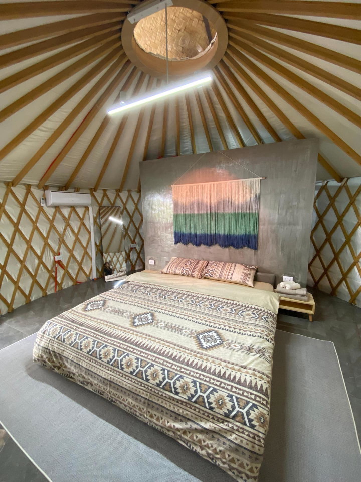 Nomad Yurts 8 - Coron