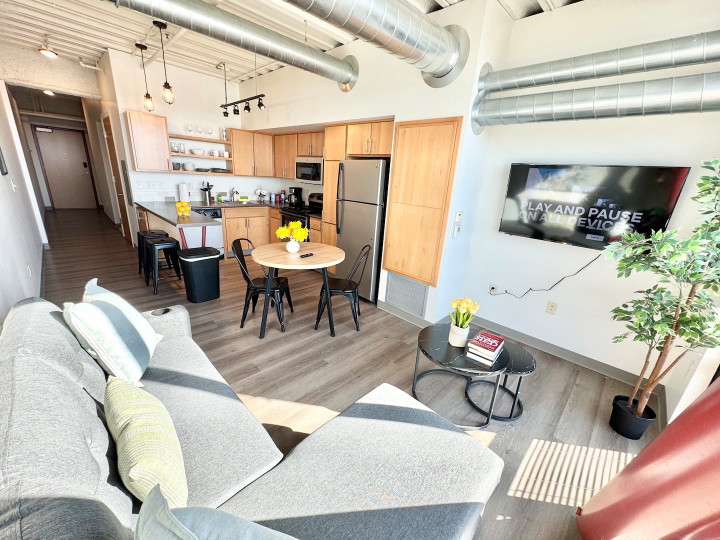 Nice & Lofty 1bed/1bath In Dsm - Pool-gym-parking - Des Moines, IA