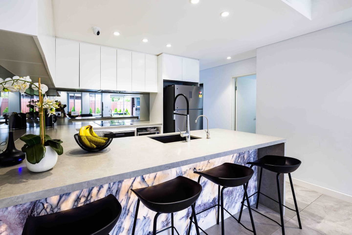 Spacious Modern Home, In Quiet Suburban Street - Fairfield