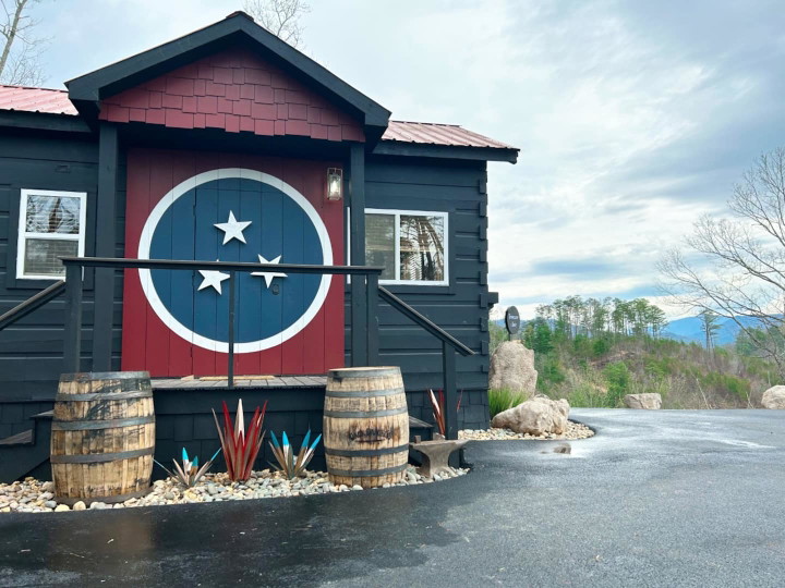 Tn Jack - *New* Whiskey Game Cabin - Townsend, TN