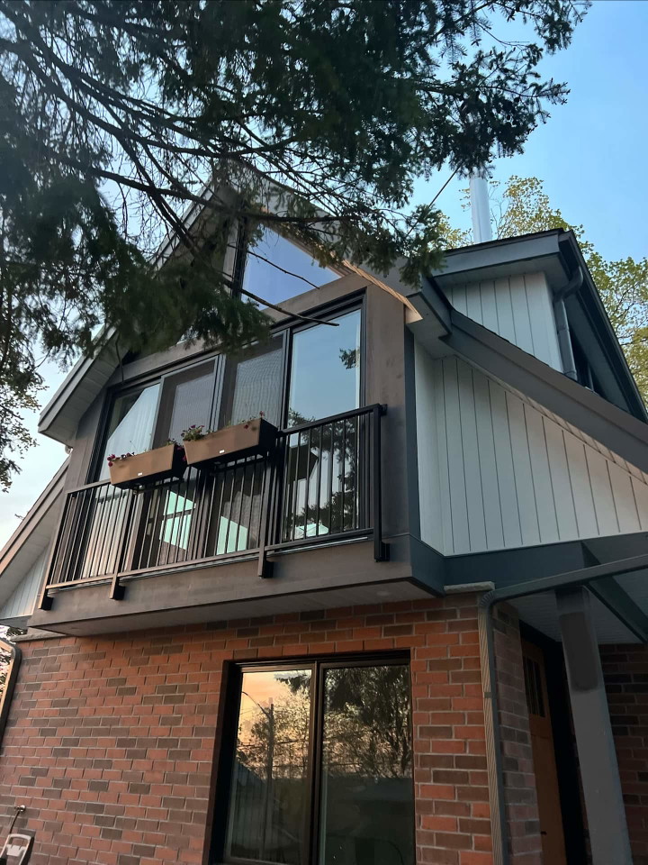 Hillside Studio  Cozy Fall Escape  Midland - Ontario