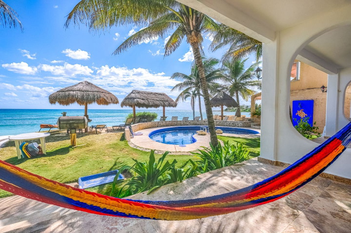 Ground Level Condo Right On The Beach With Pool! - Akumal