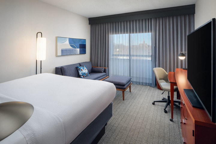 Comfortable Stay | Zoo. Free Parking - Columbus