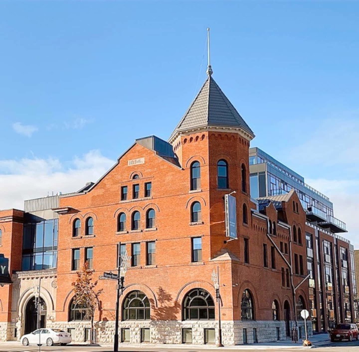Modern 1 Bedroom Downtown Peterborough 120 - Peterborough, ON, Canada