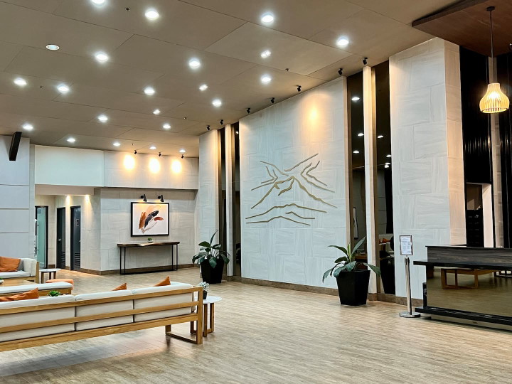 Condo Near Serin Ayala Mall Tagaytay With Balcony - Talisay
