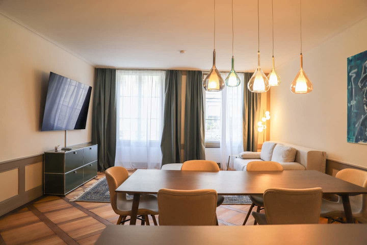 Charming Altstadt Apartment With Modern Touch - Berne