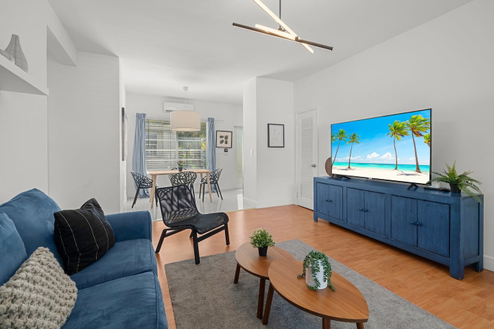 Blue Suite 2br | Parking & Resort Passes - South Beach, FL