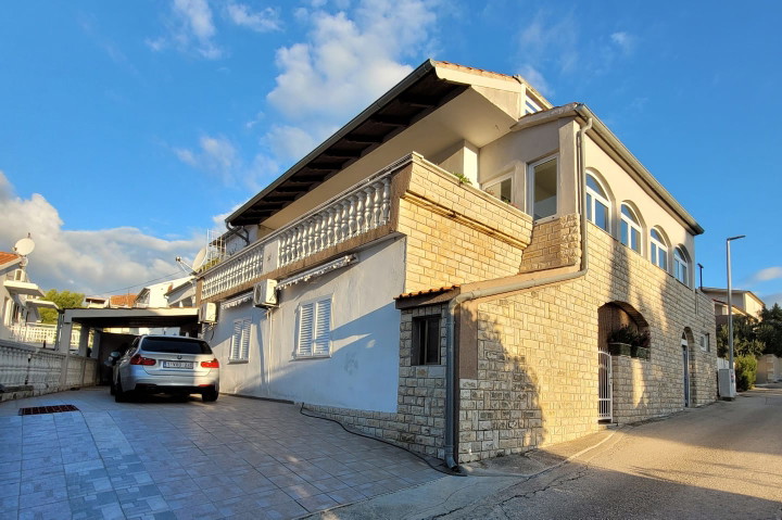 Apartment For 2 To 3 People - Tisno