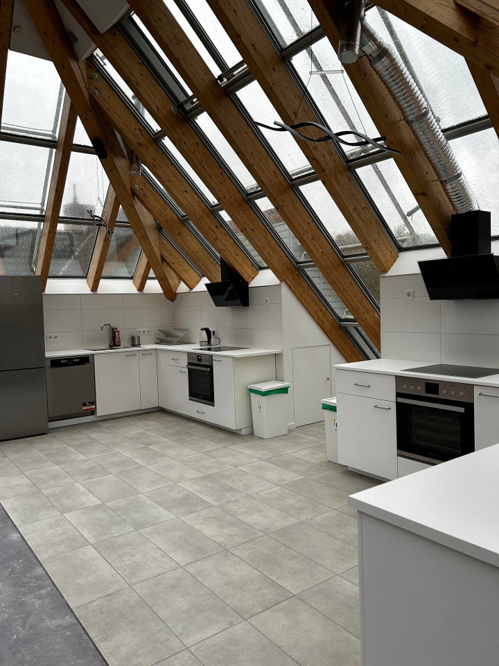 Modernes Dreibettzimmer - Giessen