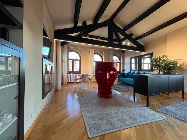 Lux Lodge: Roof Terrace With A View - Verona