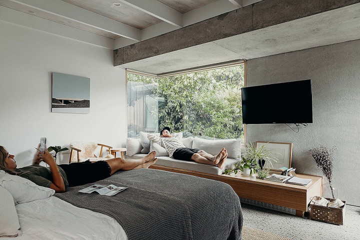 Designer Beach Studio - 3 Minute Walk To Beach! - Mornington