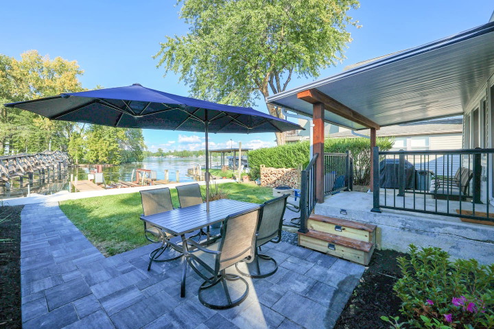 Waterfront Home At Indian Lakerecently Renovated! - Lakeview, OH