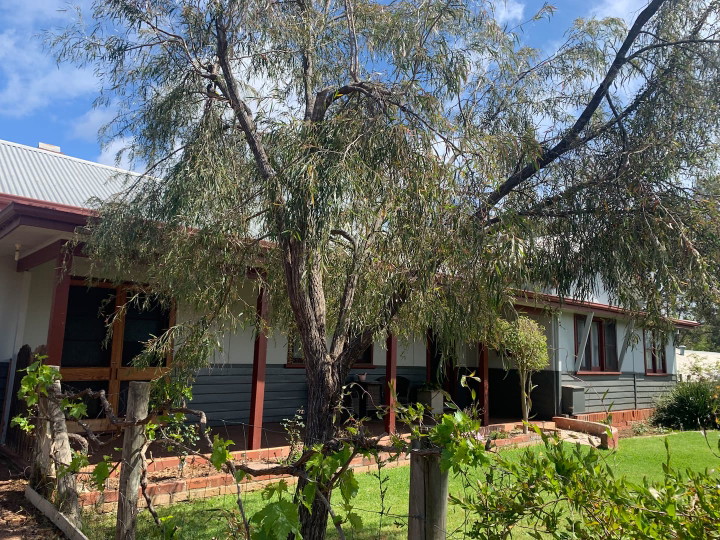 The Blackwood Retreat · Cottage ·Sleeps 8 - Bridgetown